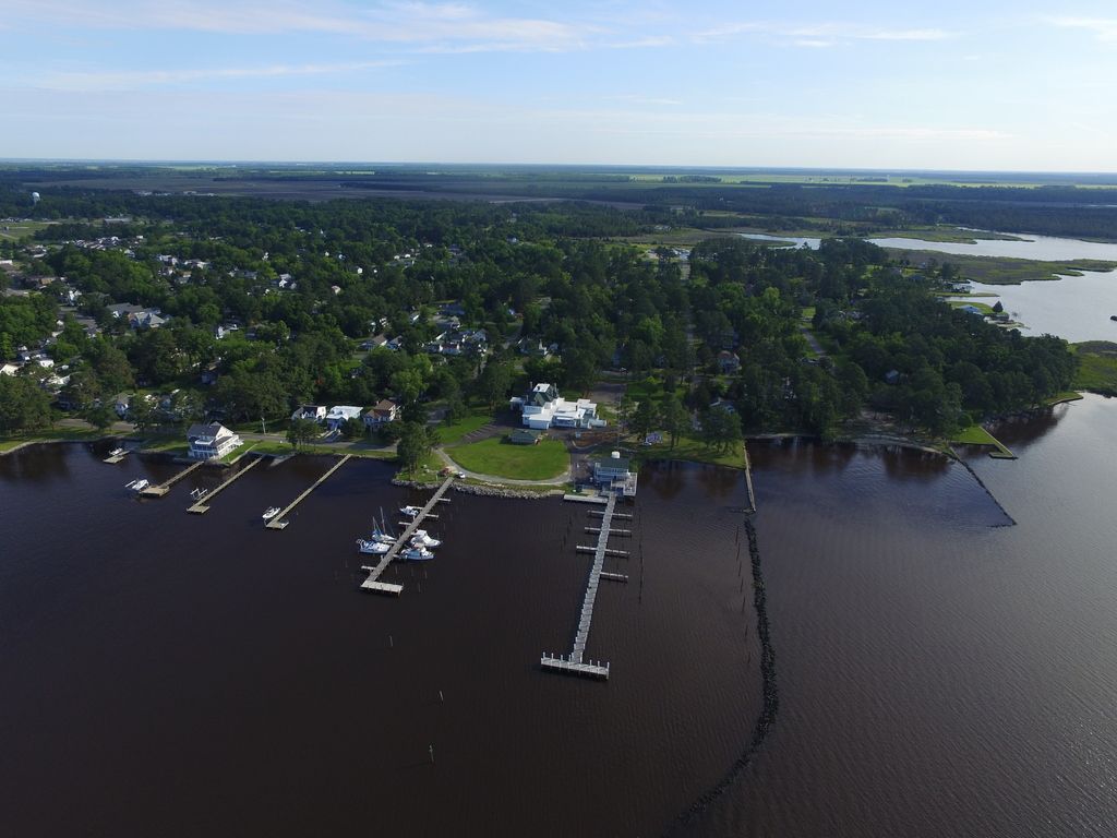 River Forest Manor and Marina has been restored beyond its former glory ...